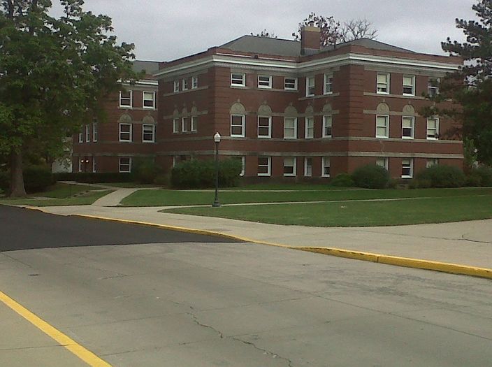 Howard Hall - Drakeapedia